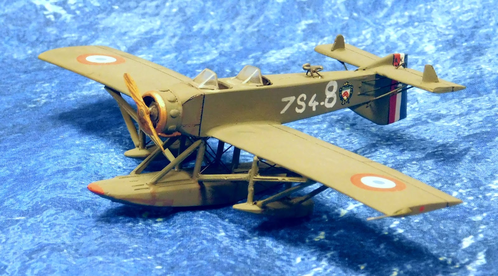 Happyscale-Modellbau: Besson MB.411 - resin 1/72