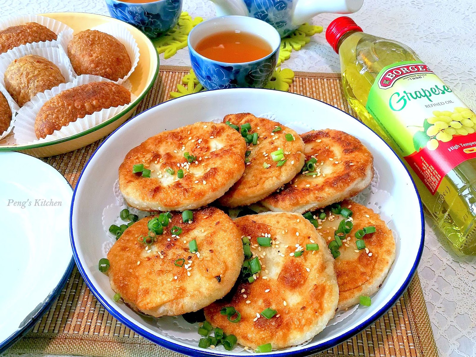 Peng's Kitchen: Chinese Pastries : Wu Kok & Xi'An Stuffed Pancakes