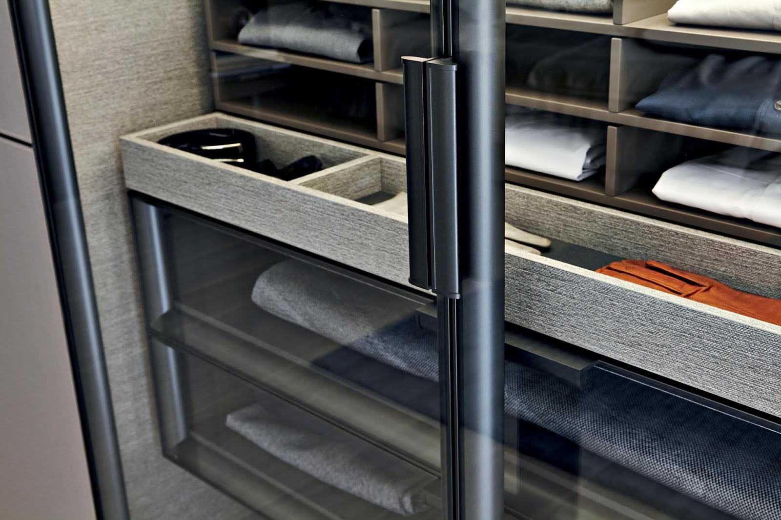 5 Reasons Why Molteni&C Wardrobe Systems Are Unlike Any Other