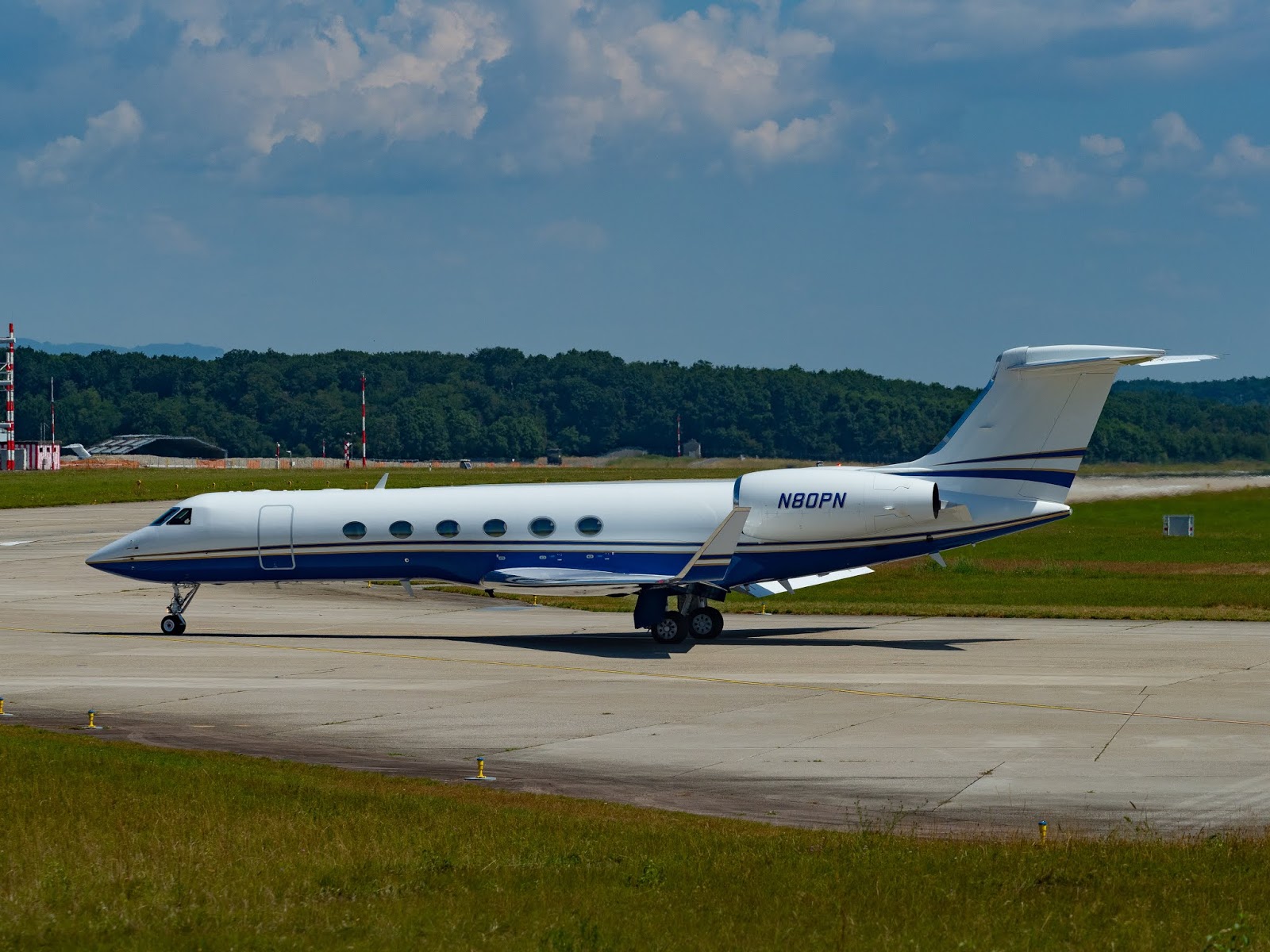 FLUGZEUGE Privatjets etc: N80PN Gulfstream G-V GLF5 c/n 576