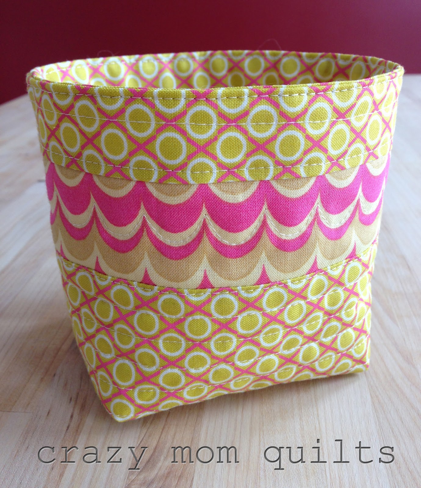 crazy mom quilts: thread catcher pattern