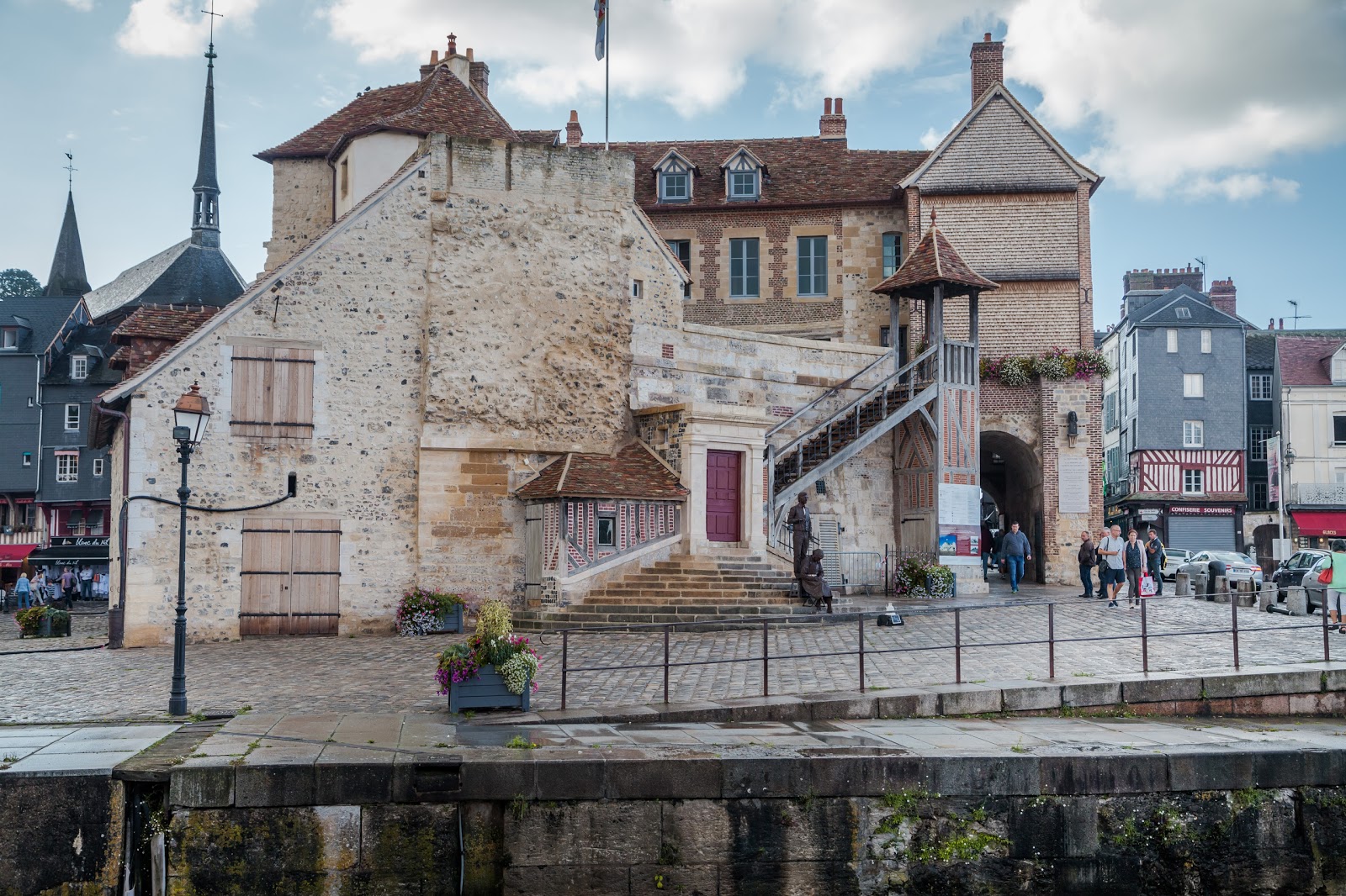 What is in Common Between a Medieval Town of Honfleur and Quebec ...