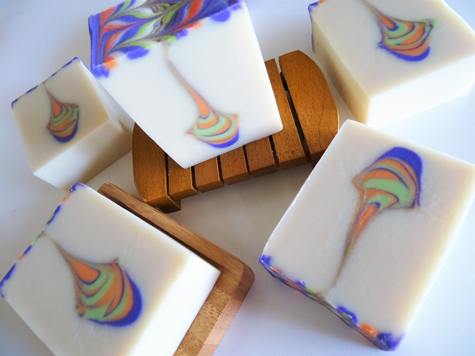 Goanna Soaps: TEARDROP TECHNIQUE - SOAP CHALLENGE MAY 2016