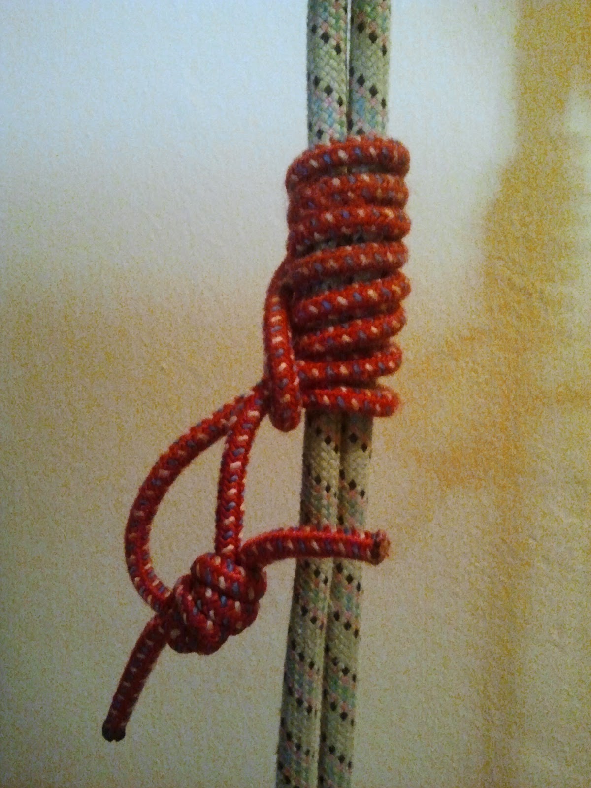 Pasion por las Montañas: ¿Cómo montar un rápel?