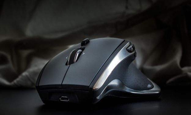 KOMPONEN - KOMPONEN KOMPUTER DAN FUNGSINYA