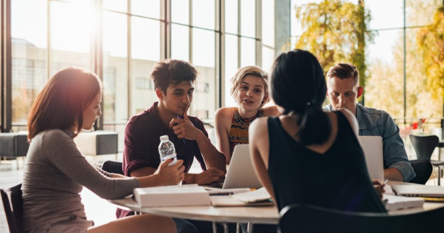 Online Classes vs. Traditional Classes: Pros and Cons - ONLINE NEWS