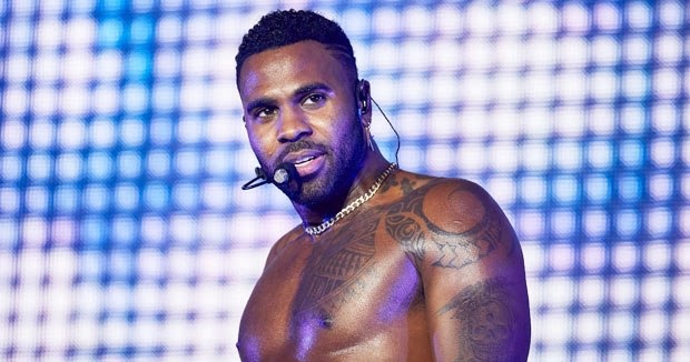 Rapper Jason Derulo posta foto de sunga e diz ter uma “anaconda ...