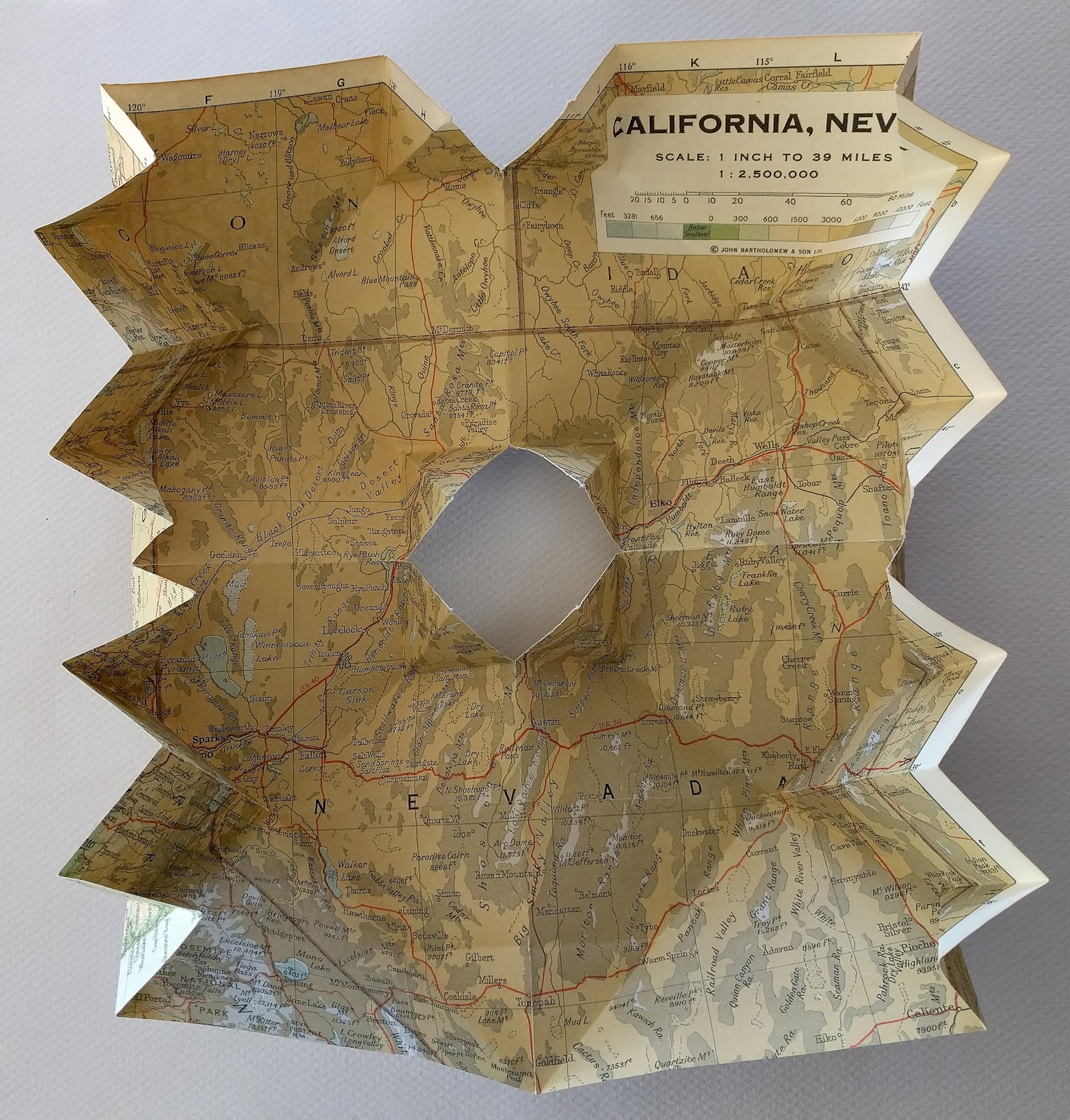 UnBound: A Paper Art Blog: Four Corner Map Fold