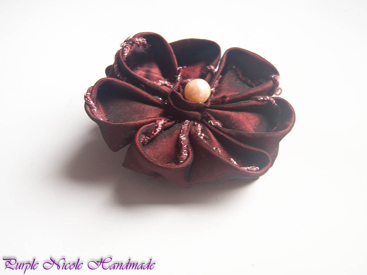 Purple Nicole`s Handmade: Clame par flori textile colorate