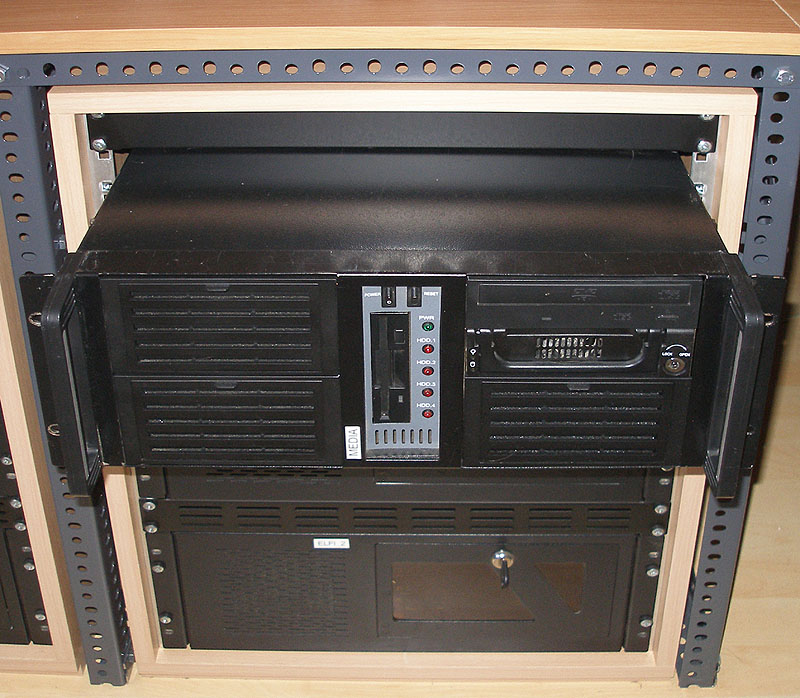 Our Home and Life: Computerzimmer – Teil 1