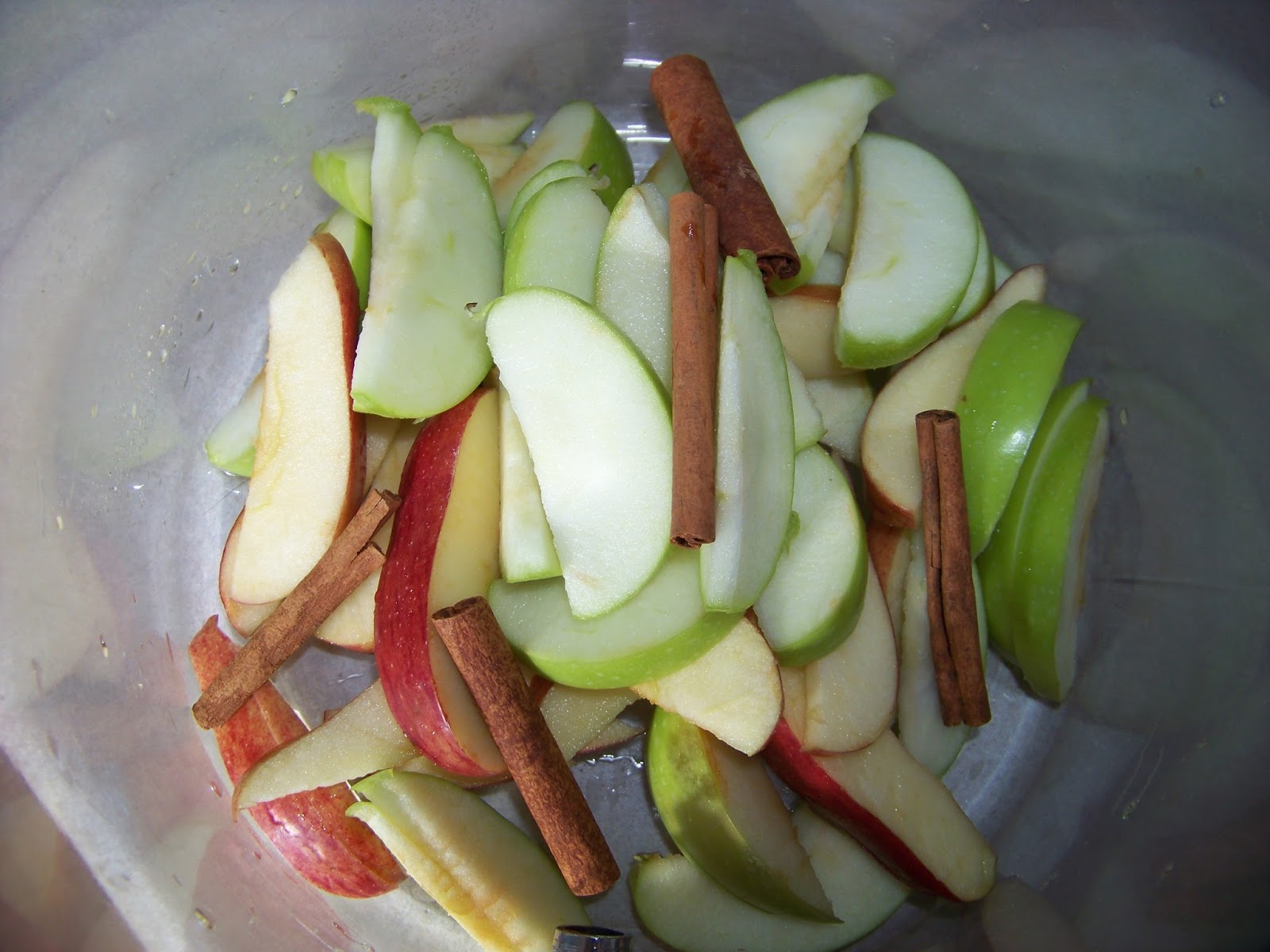 vala juurde vesi ja jääd