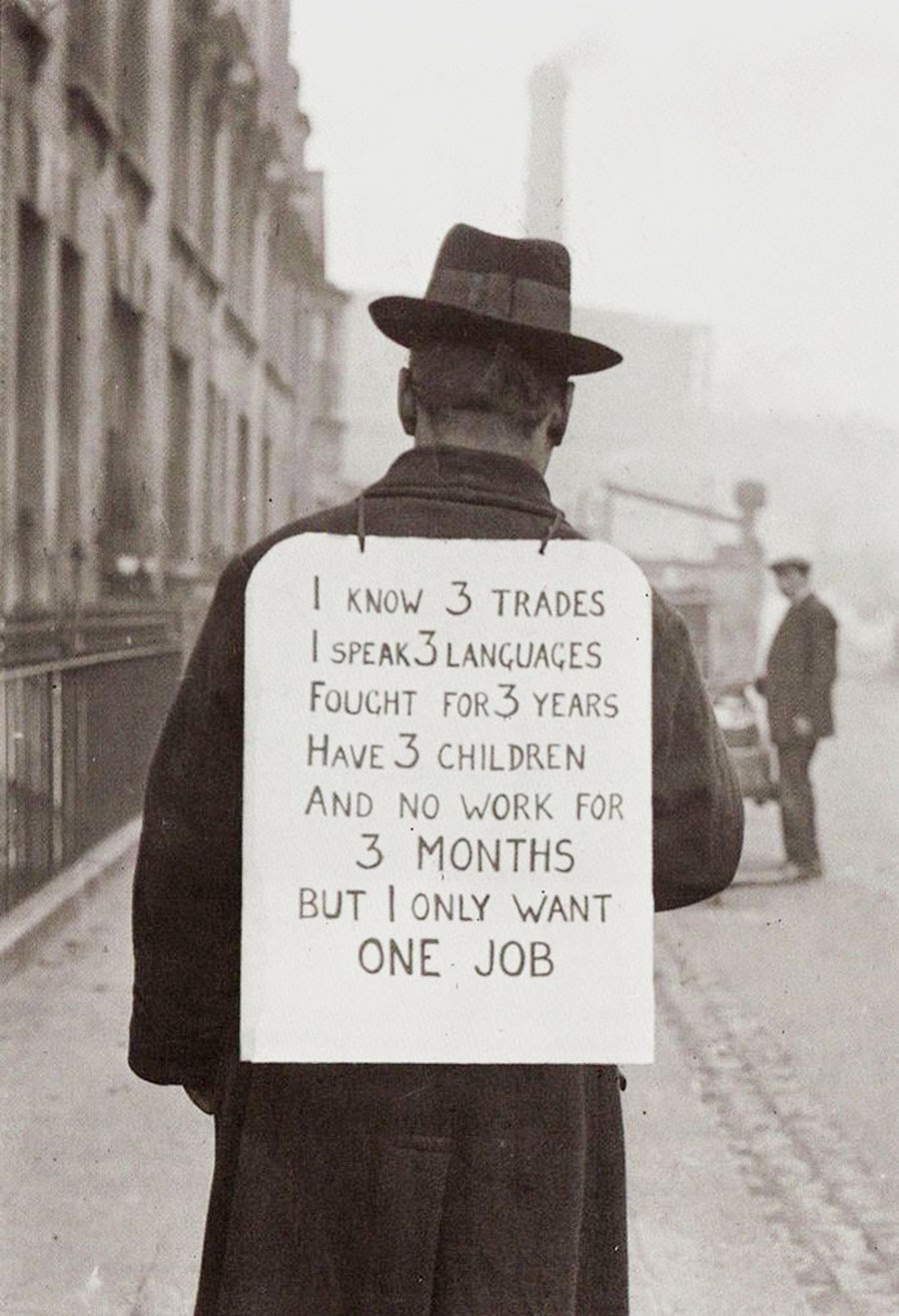 Job hunting in 1930's - Rare Historical Photos