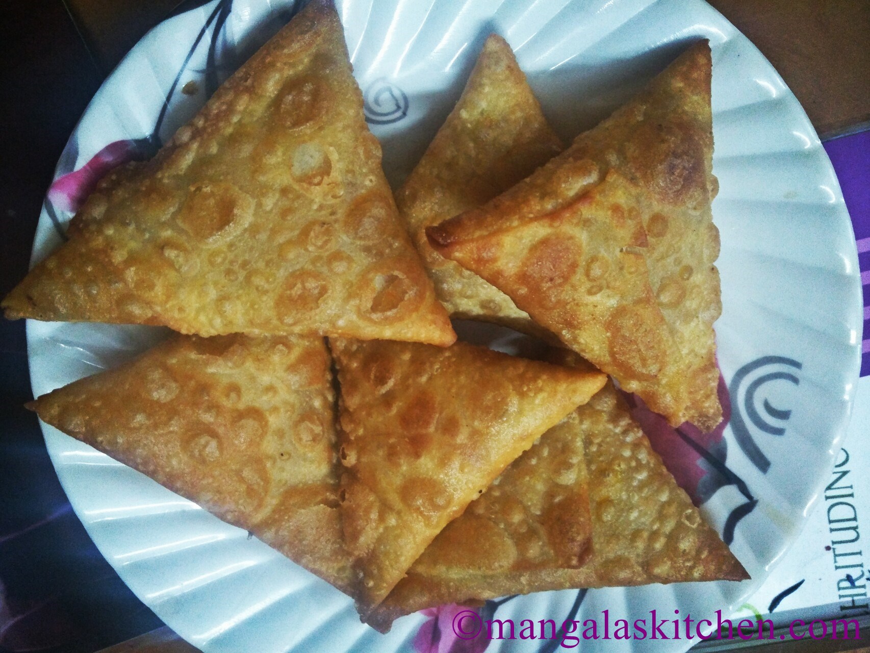 Crispy Spicy Onion Samosa - Samosas stuffed with Onions - Evening Tea ...
