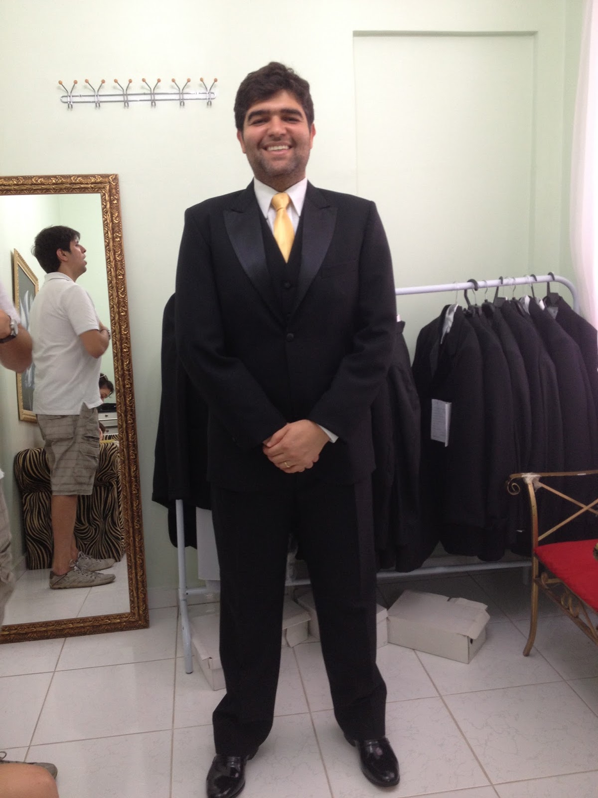 Roupa Padrinho :: Smoking e gravata dourada! - B&B :: Blog da Bru