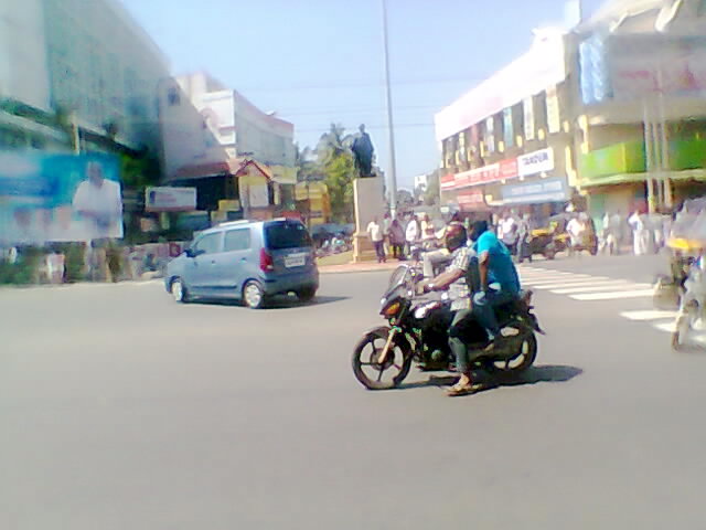 Welcome to Trivandrum District: Statue Junction