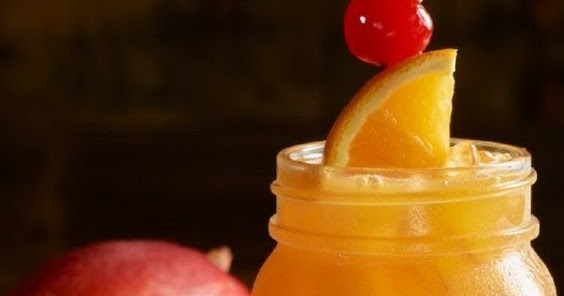 Classics with a Twist: Mango Tequila Sunrise - Tasty Food