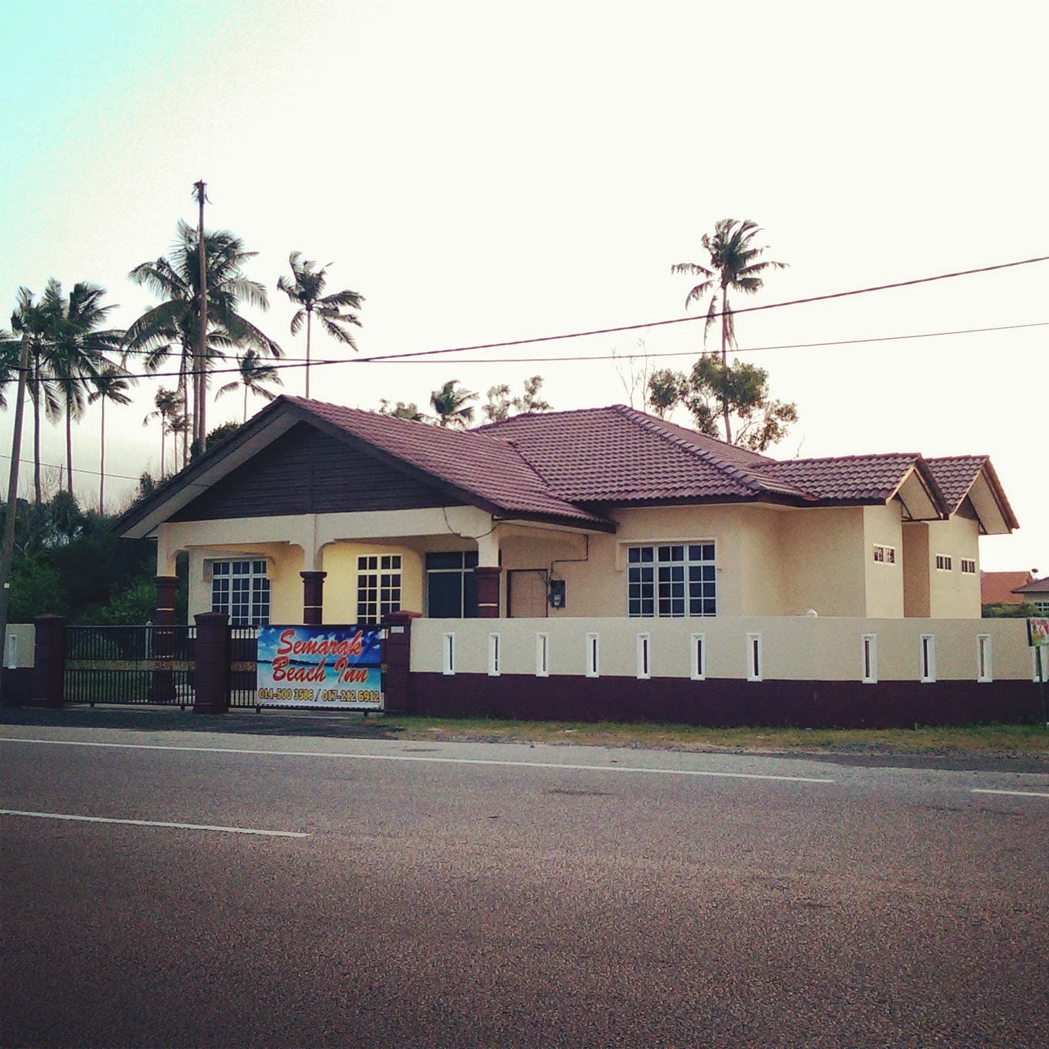 Semarak Beach Inn Dungun: HOMESTAY 2 BILIK (TIADA DAPUR) WIFI, AIRCOND ...