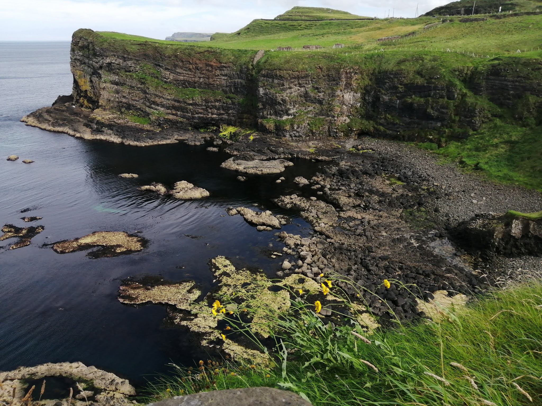 Sam's Ramblings : Dunluce Castle - Romanticism, Legend, History and ...