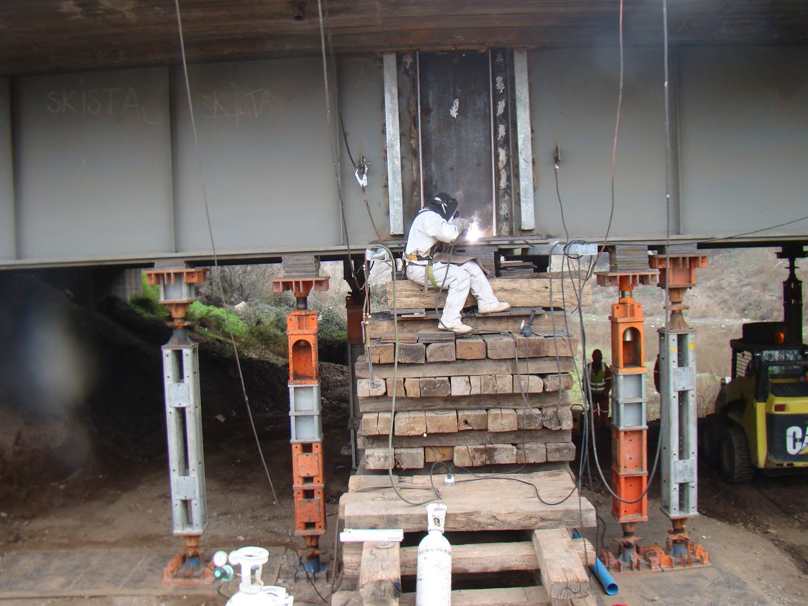 DAÑOS MAS COMUNES EN EL ACERO POR FATIGA EN ESTRUCTURAS ~ Información ...