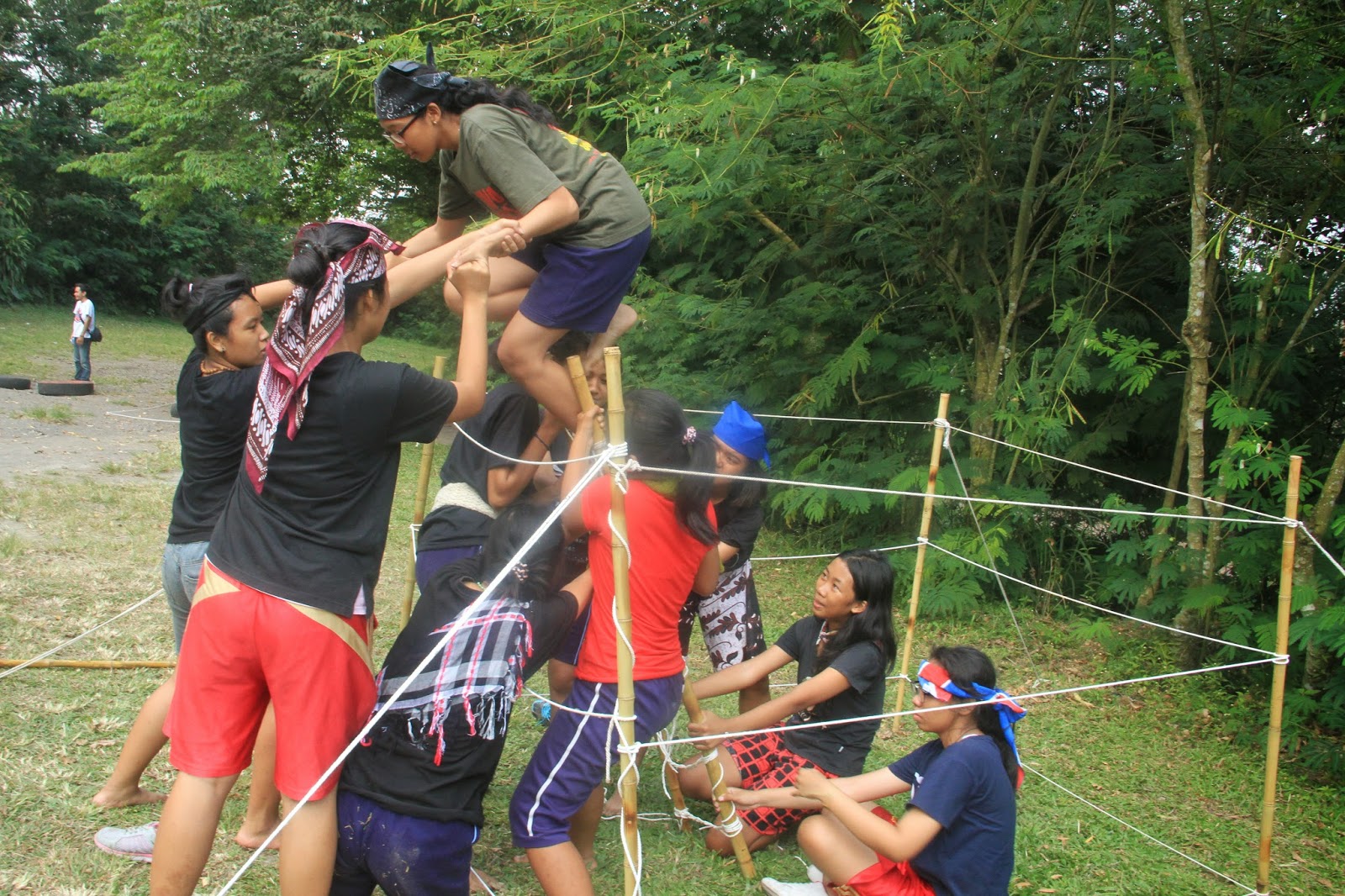 Bumi Perkemahan Wonogondang: Aneka Game