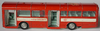 Toys from the Past: #970 DINKY TOYS – SINGLE DECKER BUS (283) (1971)