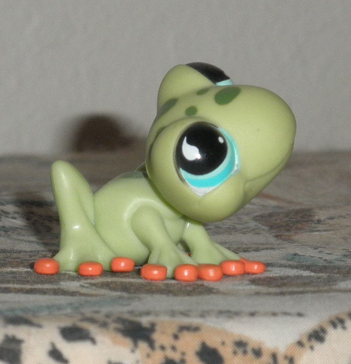 Collectomania: LPS Frogs