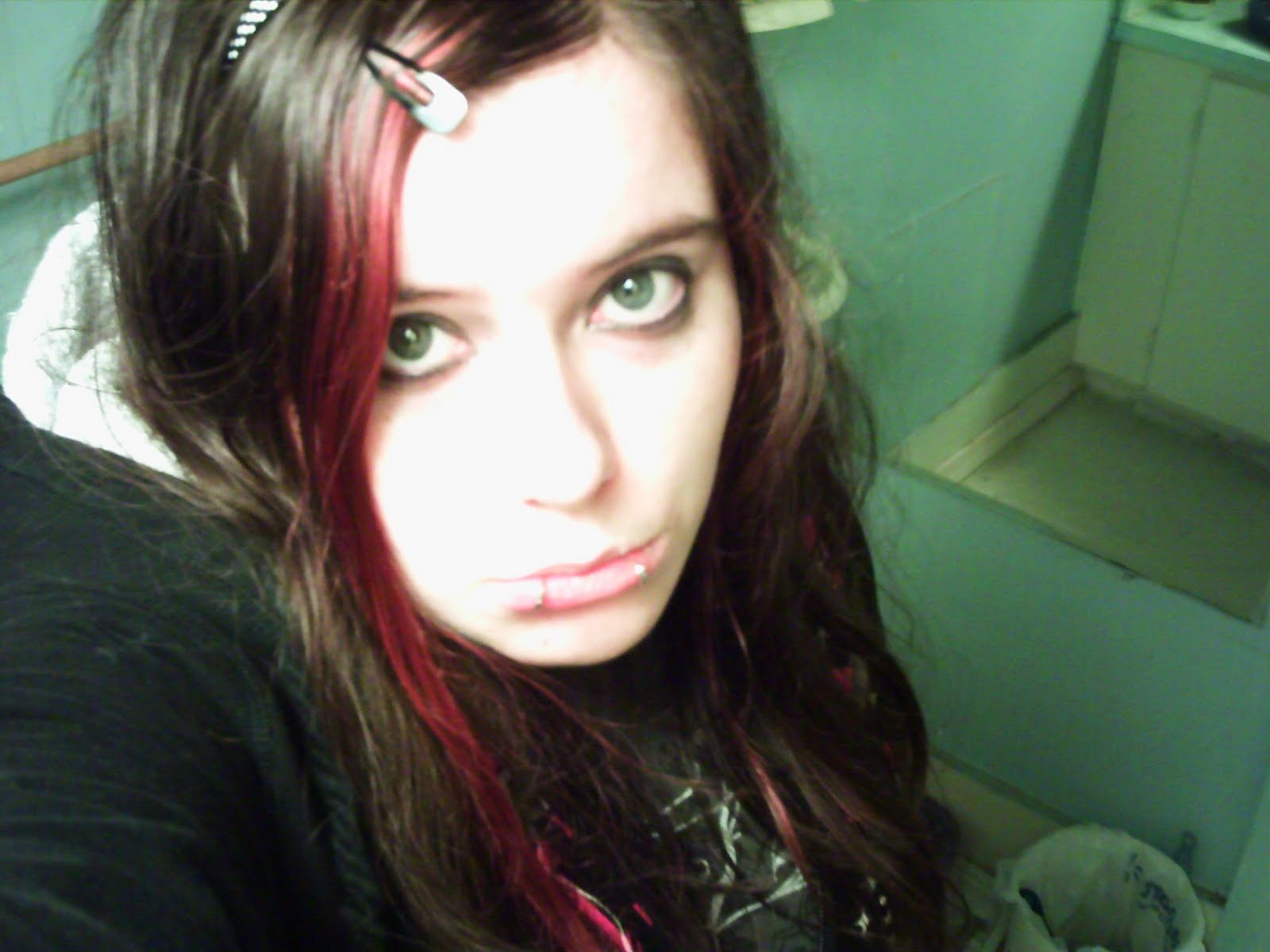 Emo Hair | Emo Hairstyles | Emo Haircuts: Famous Emo - Hairstyles Girls ...