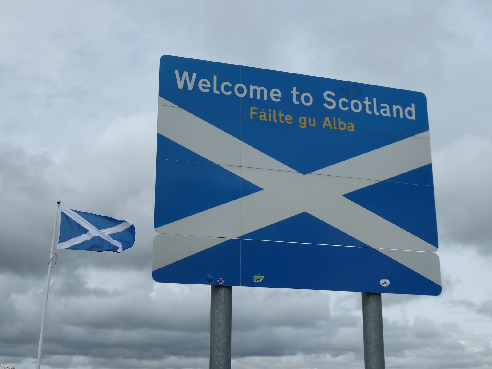 Travel and Cache: Fàilte gu Alba