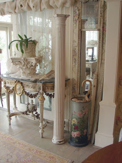 Eye For Design: Decorating With Columns