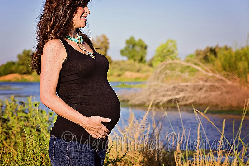 Valerie Mitchell photography: "A Perfect Time For A Sweet Little Girl"