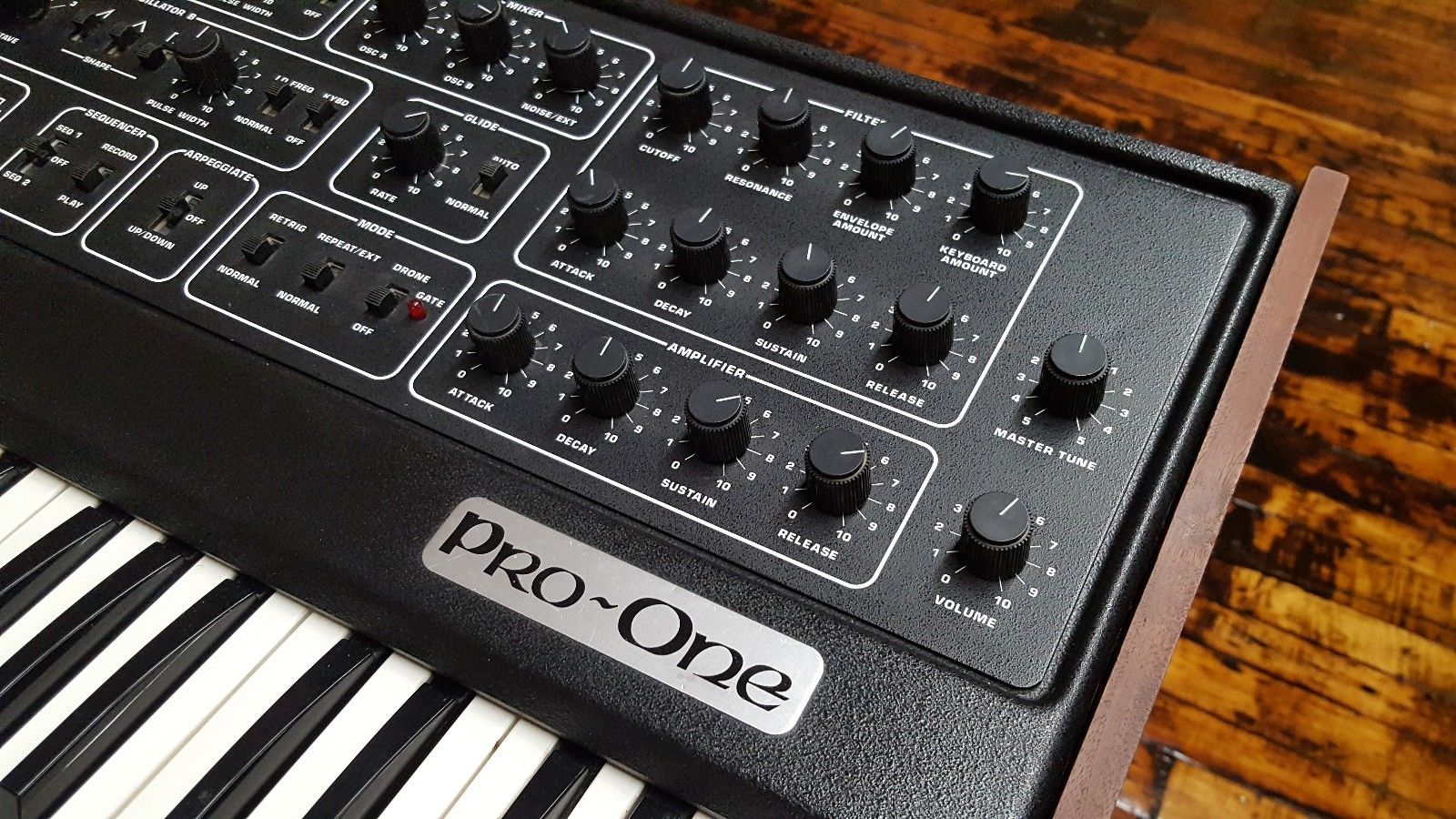 MATRIXSYNTH: Sequential Circuits Pro One Synthesizer SN 0594