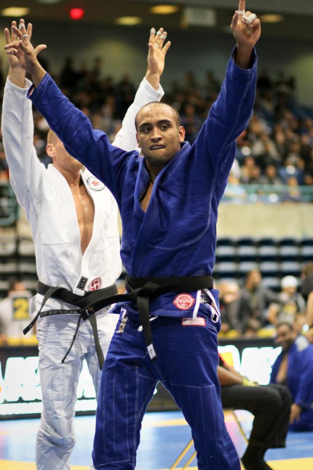 Pan Am 2012 champion Yuri Simoes : "Nobody is invincible, everybody can ...
