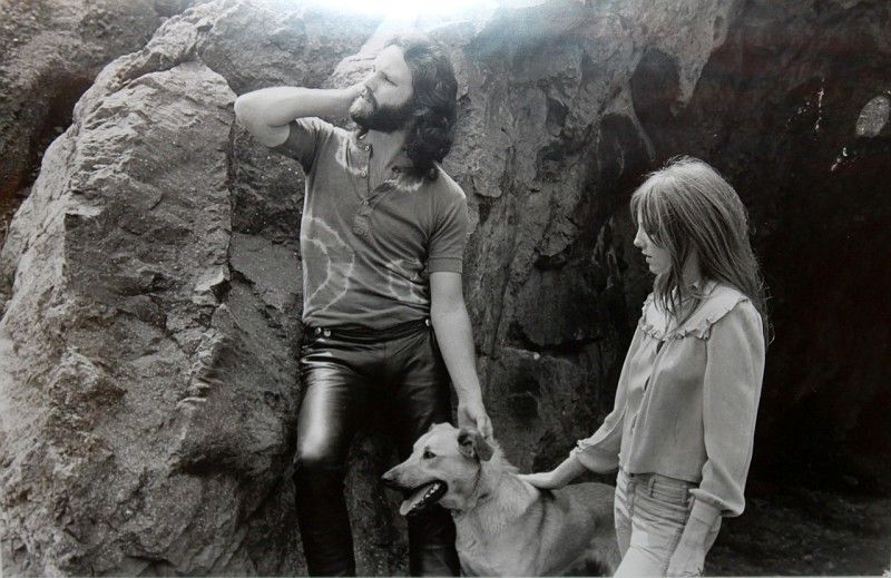 Jim Morrison and His Girlfriend Pamela Courson Taken by Edmund Teske in ...