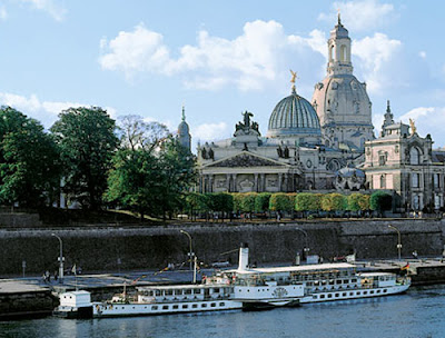 öffentliche Angelegenheiten: Die fort-währende DäDäRr.