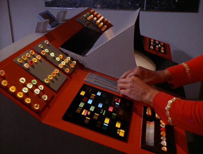 Realm Of Retro : STAR TREK Transporter console