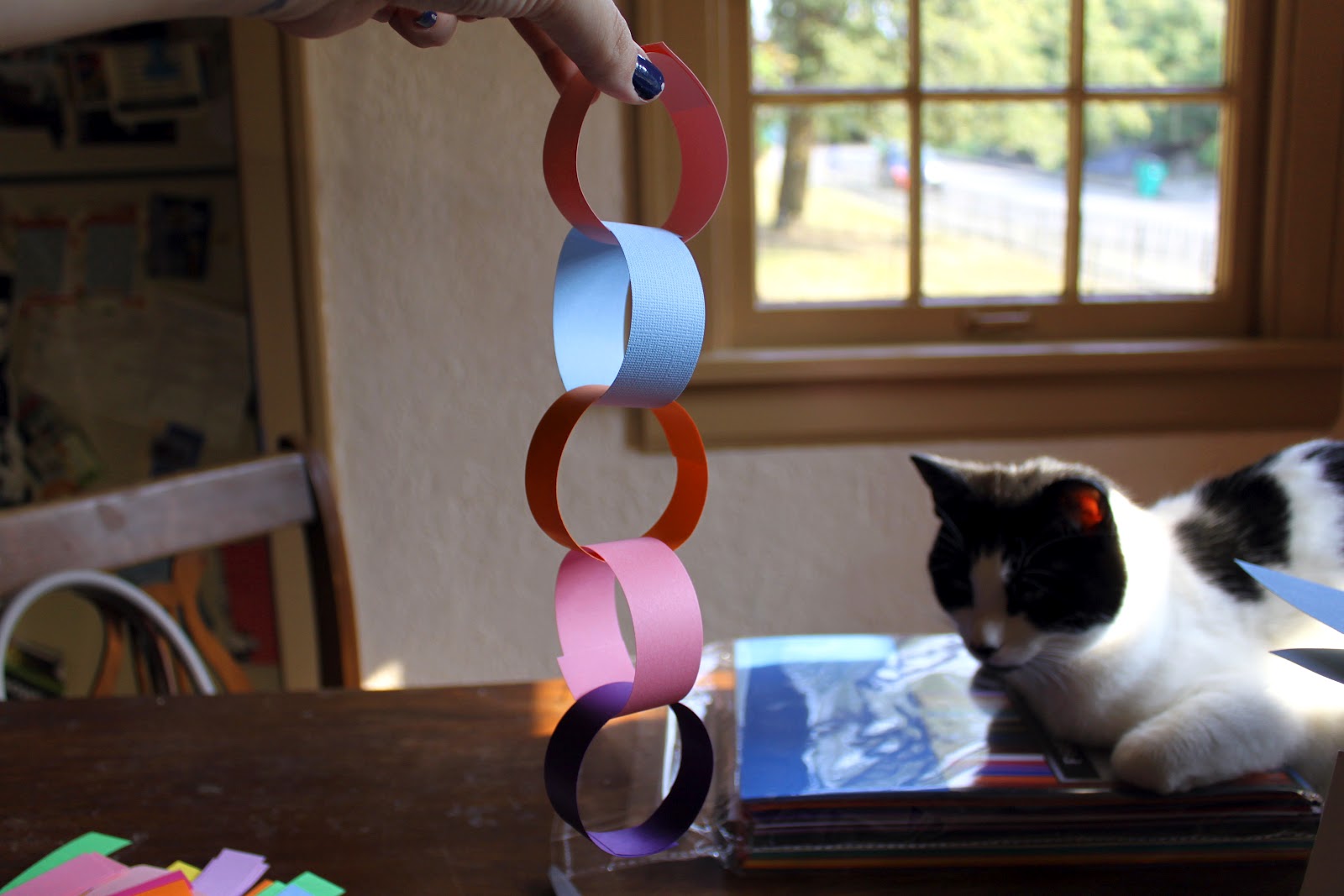 on my honor...: DIY: Paper Chain Countdown