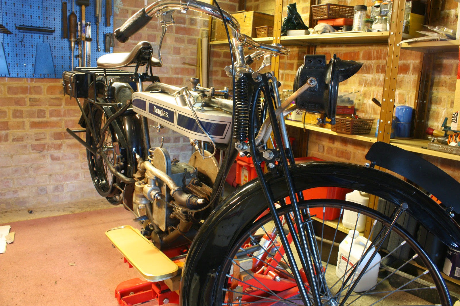 Motorcycle Restoration Projects UK: Douglas Motorcycle 1920 2 3/4 ...