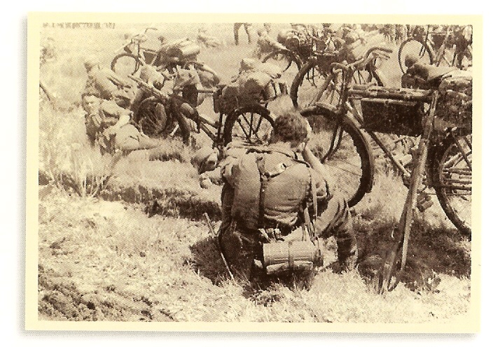 Four Bees: Wehrmacht Truppenfahrrad, WW2 German Wehrmacht Bicycles on ...