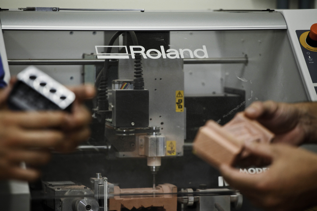 Agência Imagem: EMPRESA ROLAND DG BRASIL - FOTOS ITA / SJC EM 10/05