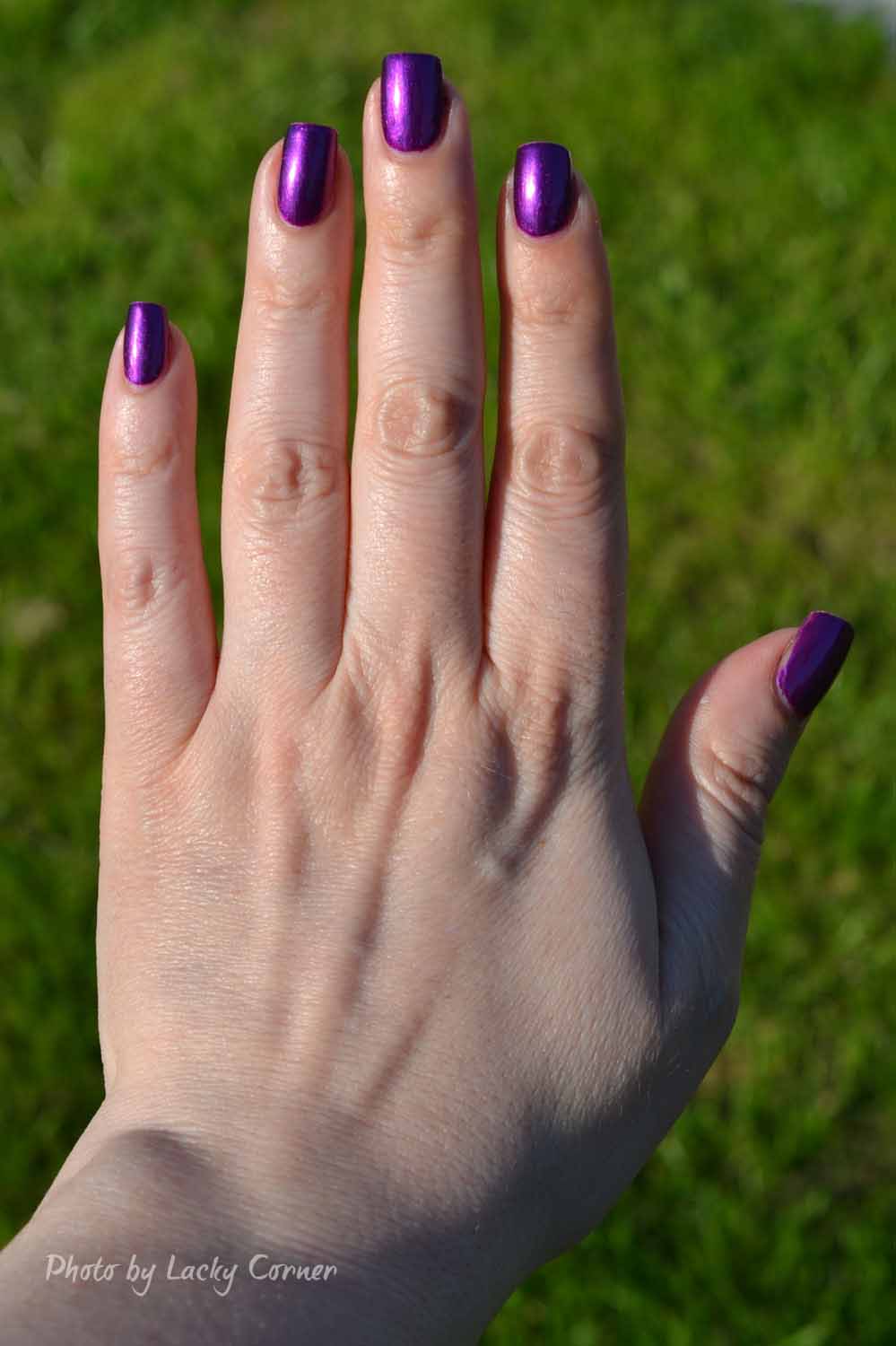 Lacky Corner: Zoya - Hope