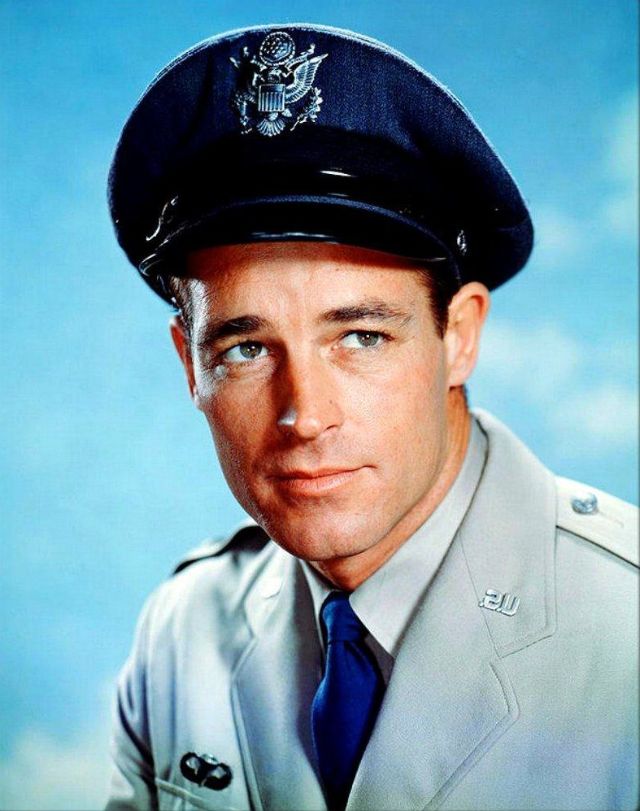 American Classic Hunk: 30 Pictures of Guy Madison in the 1940s and ‘50s ...