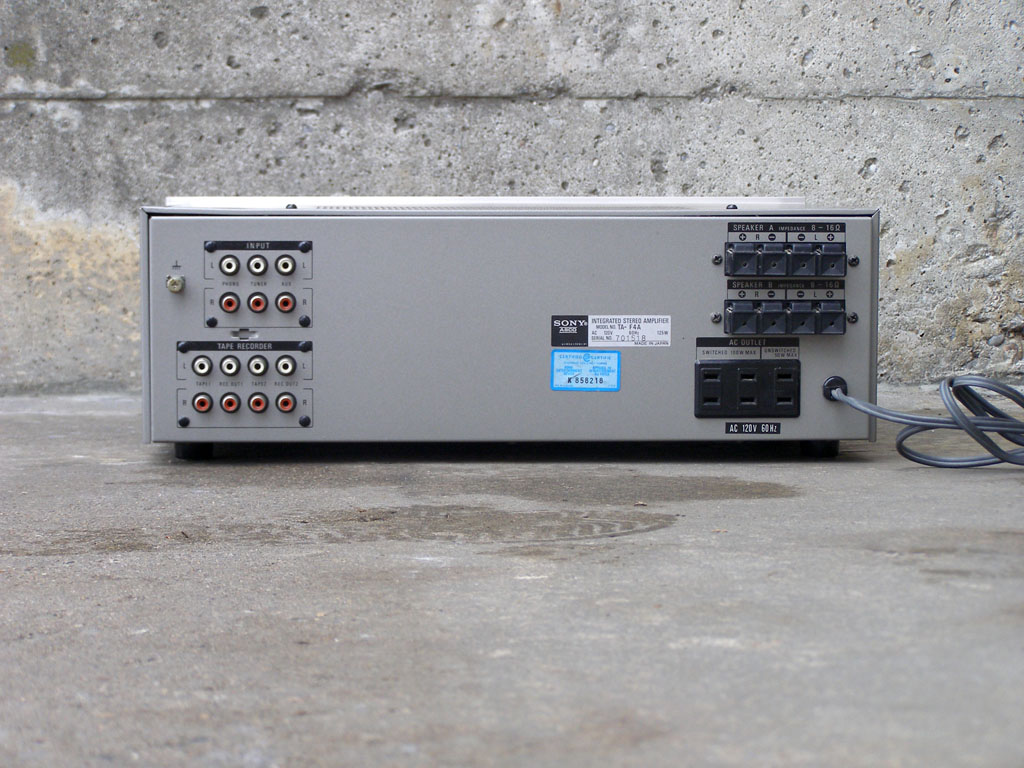 SEVENTIES STEREO: A stunning Sony integrated amp.