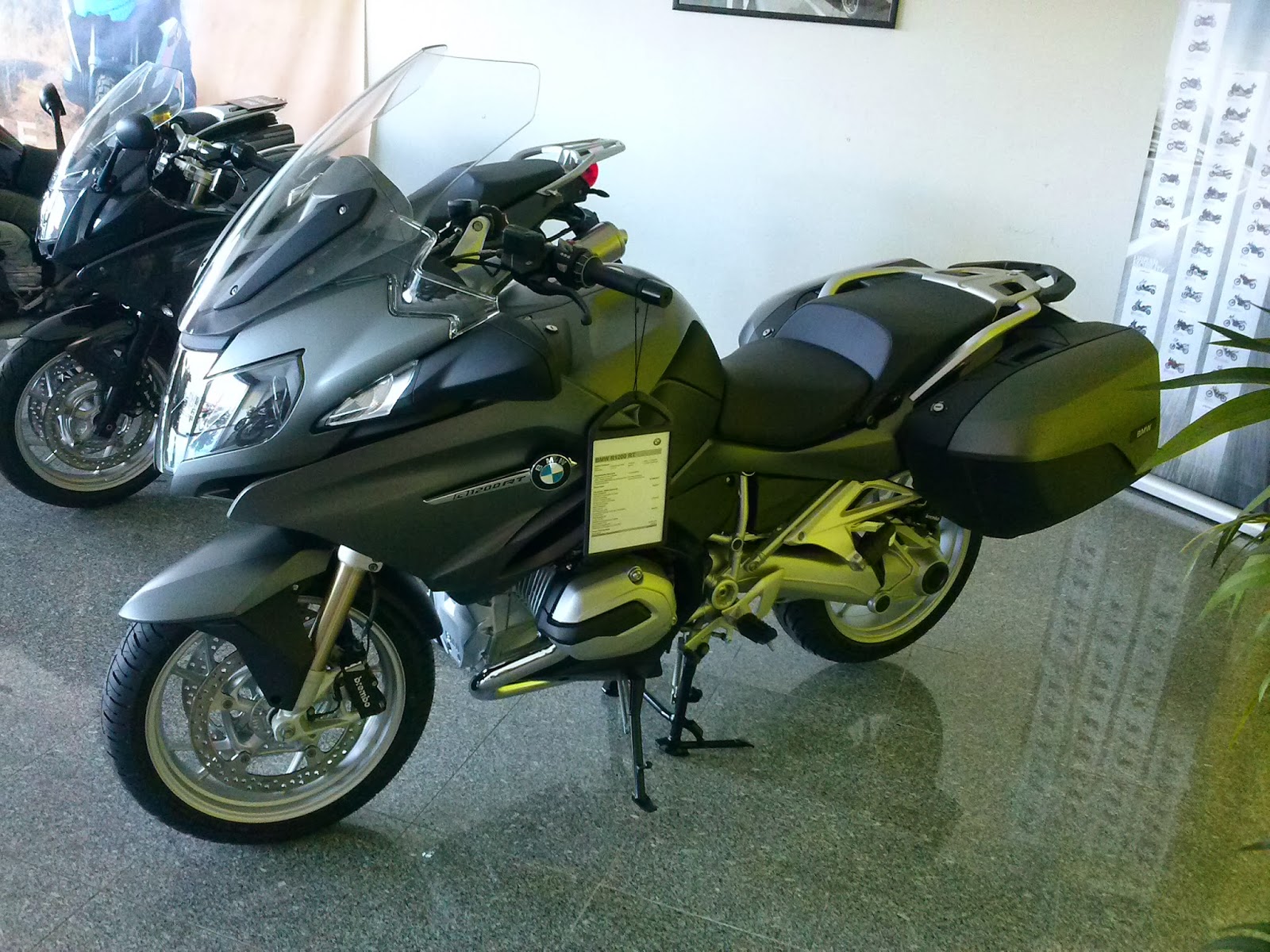 MOTO-TESTE: BMW R 1200 RT/LC 2014 "DINÂMICA"