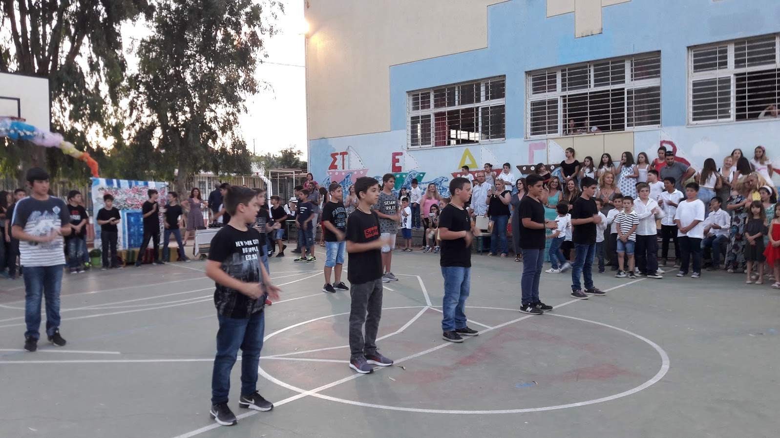 1ο ΔΗΜΟΤΙΚΟ ΣΧΟΛΕΙΟ ΠΟΡΤΟ ΡΑΦΤΗ: Σήμερα γάμος γίνεται στ' ωραίο Πόρτο ...