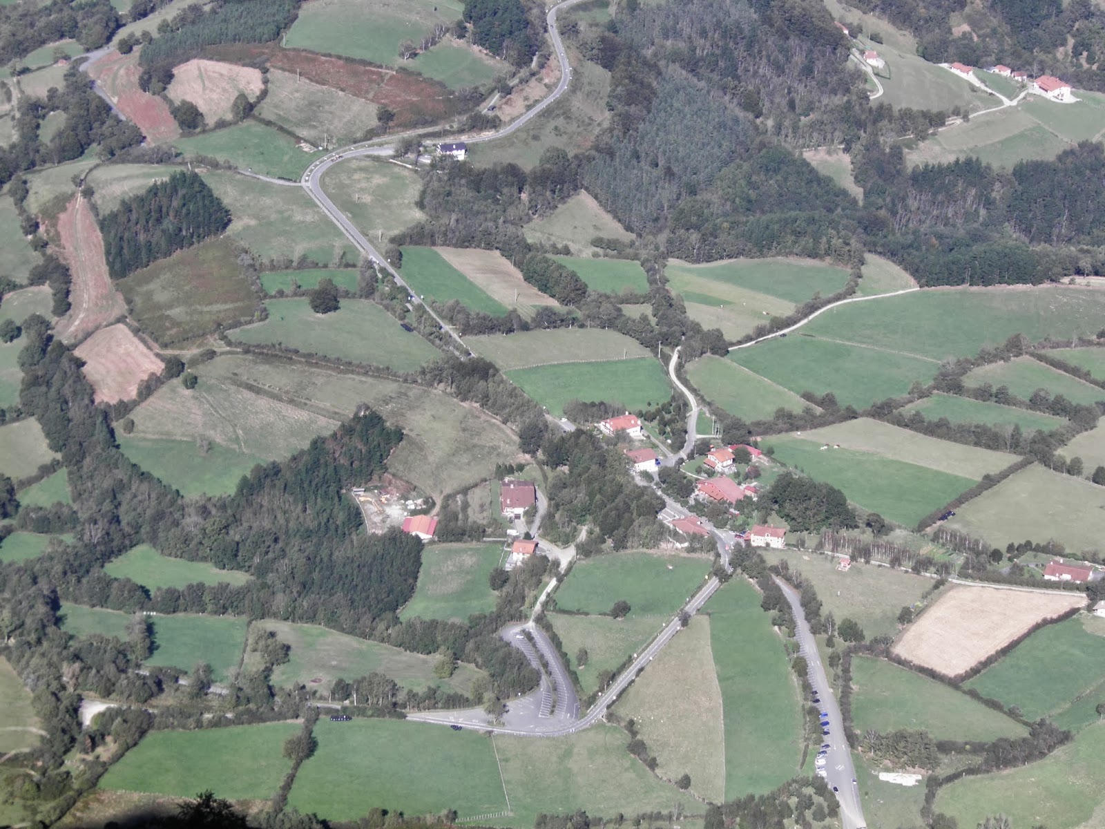 LAUKOAK: (20131016) Circular Larraitz-Auza Gaztelu-Larrunarri-Larraitz.