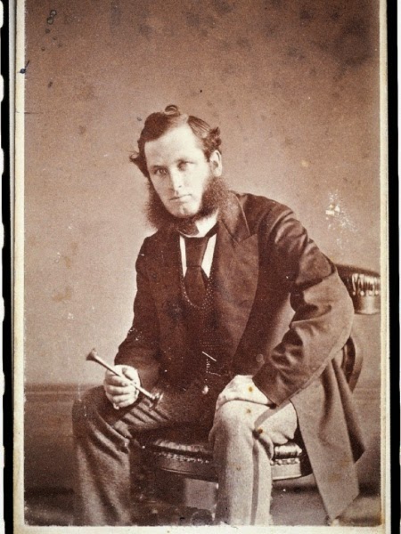 Western Fictioneers: THE DOCTOR'S BAG