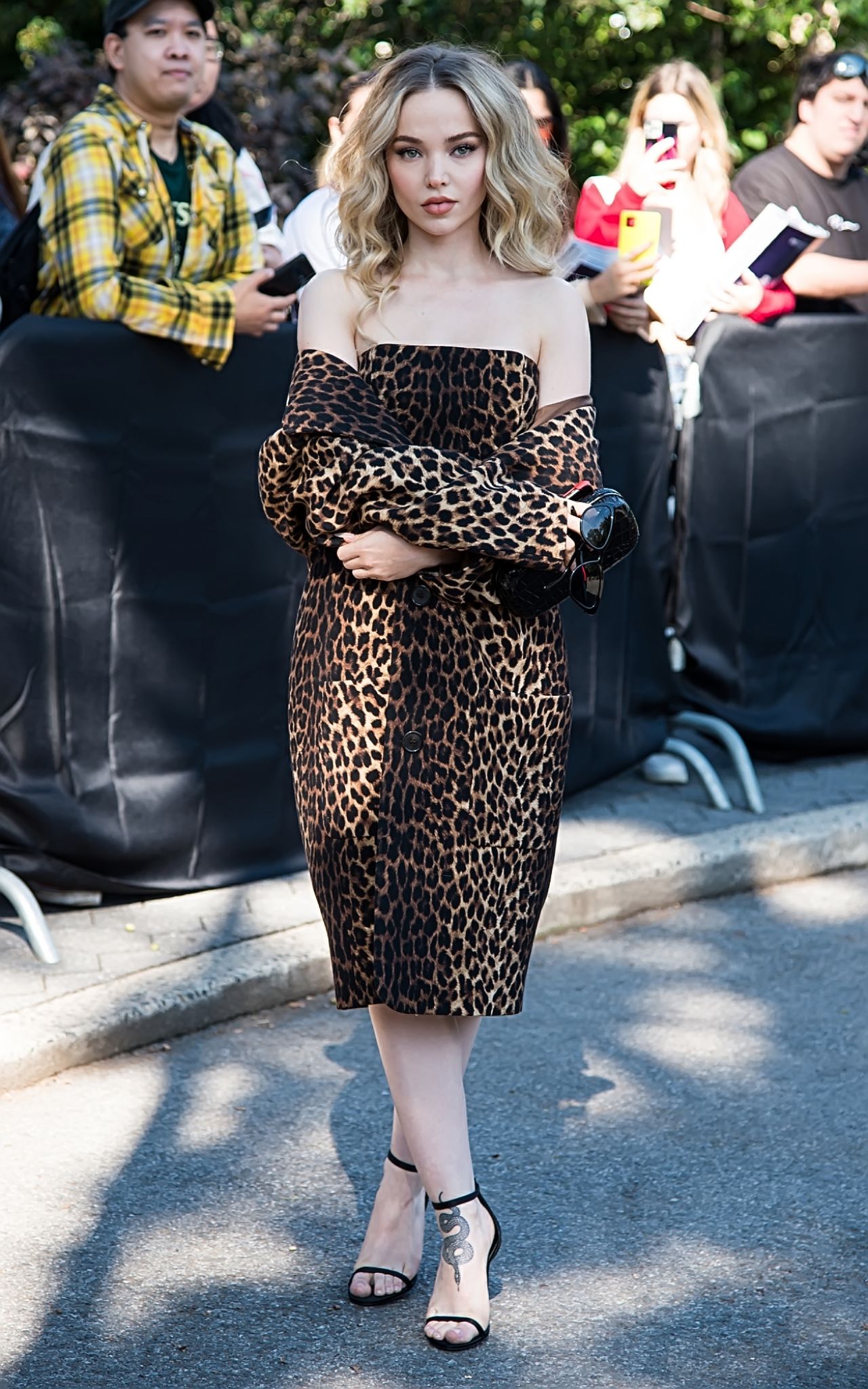 Starlet Arcade: Hot Dove Cameron