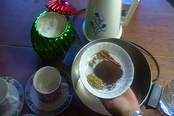 Pakistan Kahvesi (Pakistani Coffee) Tarifi | KAHVEKAFE - Kahve ...