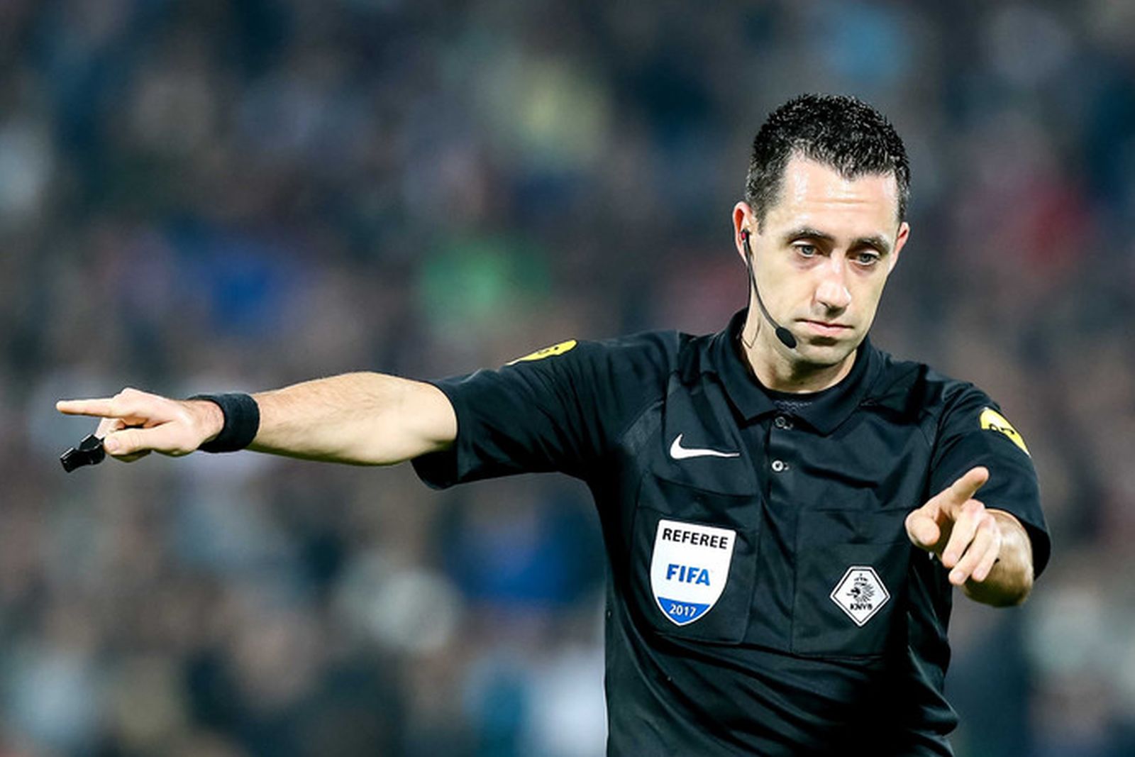 sportcampina: Arbitrii echipelor românești în prima manșă a turului al ...