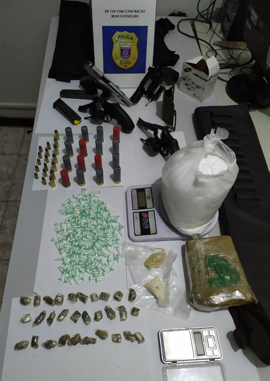 Vandc Garanhuns Mais De 2 Kg De CocaÍna E 700 Gramas De Crack Foram